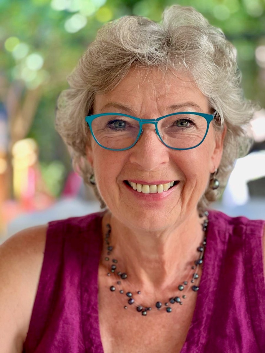 Entrevista con Galleryone962 – Angela May